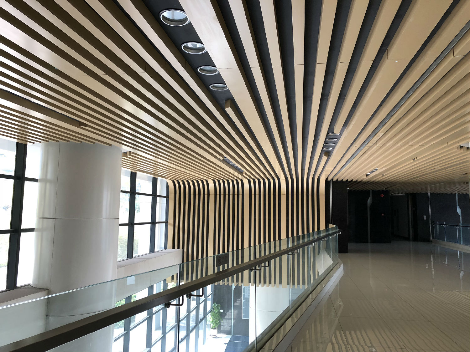 Aluminum square pass ceiling material introduction? | Wan Star Aluminum ...
